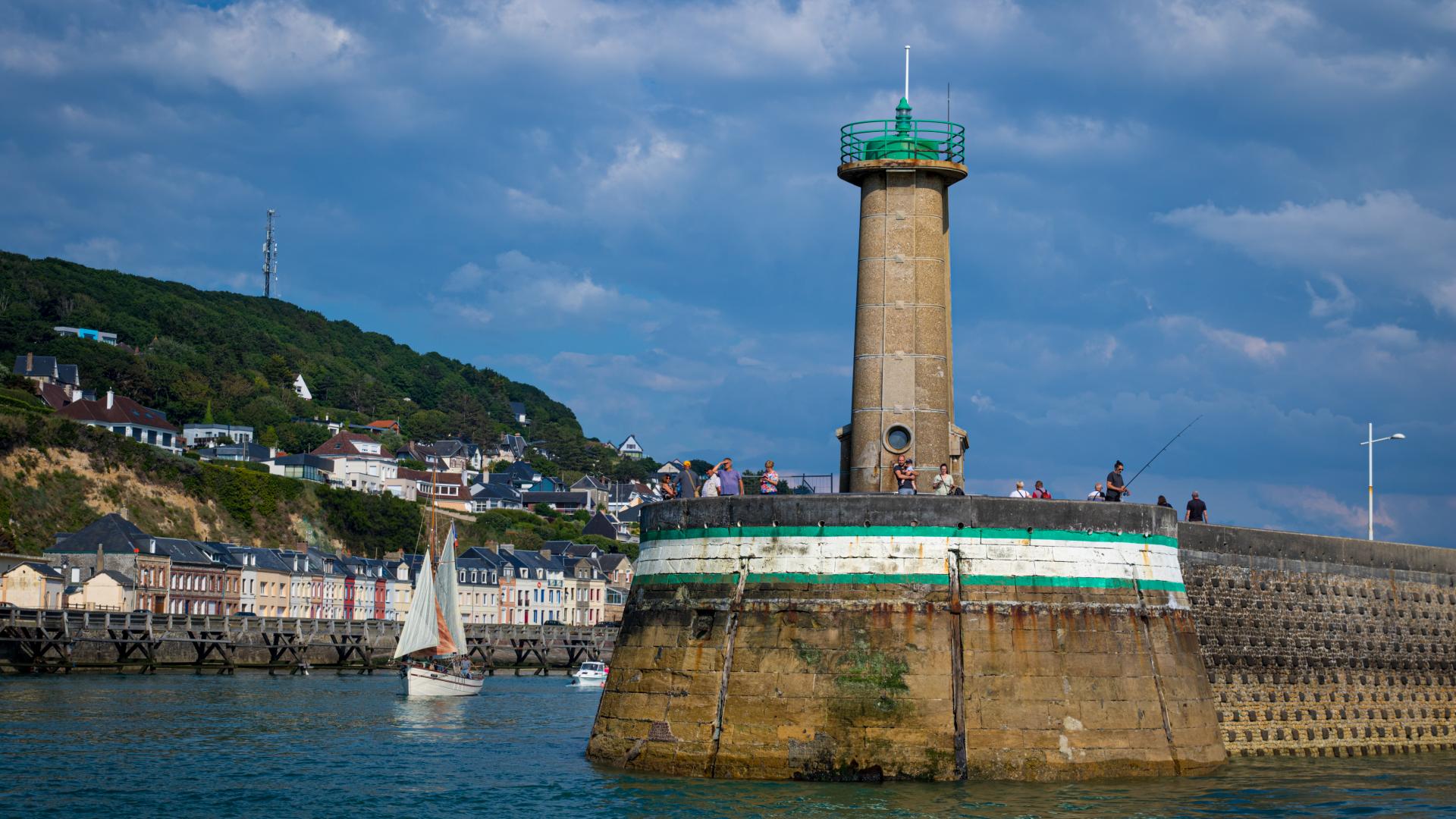 Les Phares et Estacades | Office de Tourisme de Fécamp